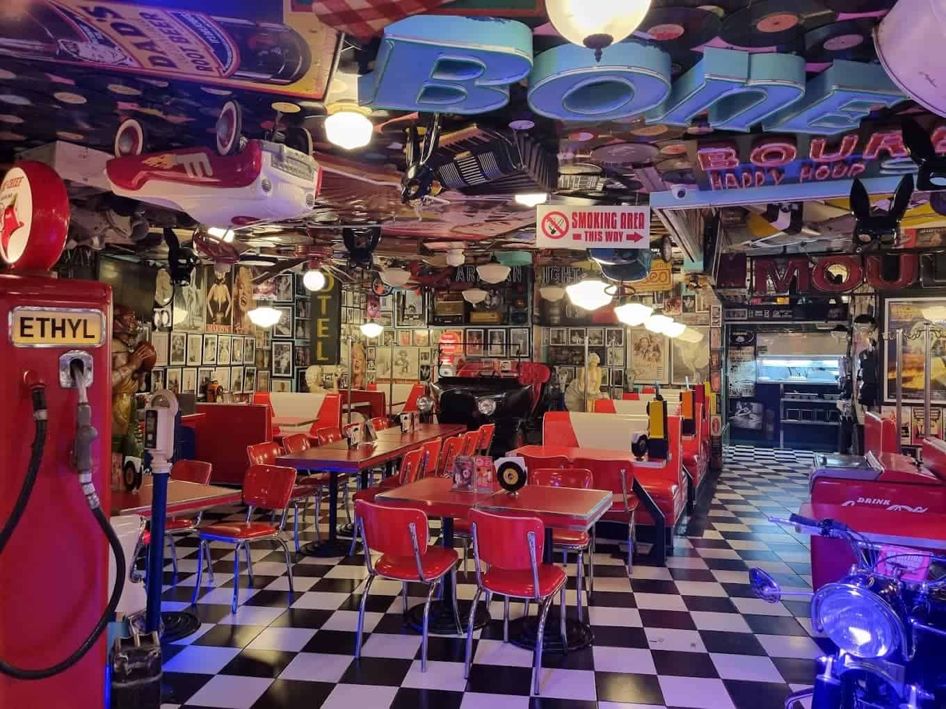 Where to Party in Manila, Nightlife in Manila - Just In Travel