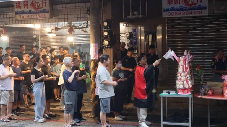 A Traveler's Guide To Taiwan Culture, Customs & Tradition: Do's and Don ...