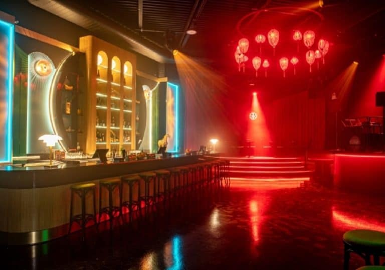 Where to Party in Vientiane, Laos, Nightlife in Vientiane - Just In Travel